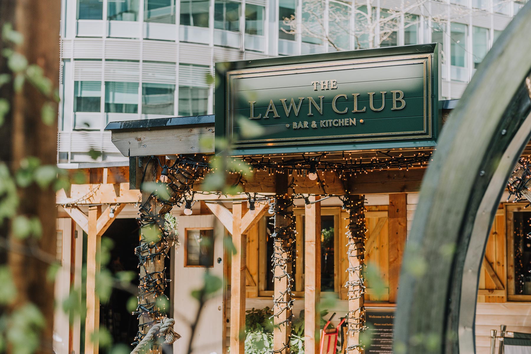 The Lawn Club Spinningfields | Manchester Bar Reviews | DesignMyNight