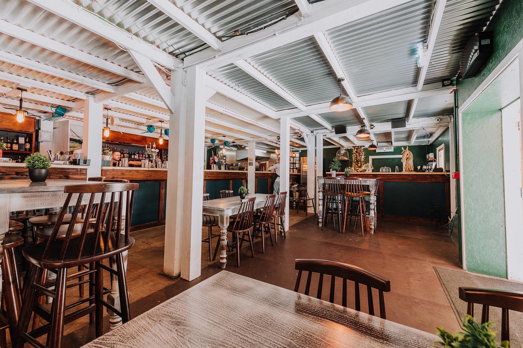 The Lawn Club Spinningfields | Manchester Bar Reviews | DesignMyNight