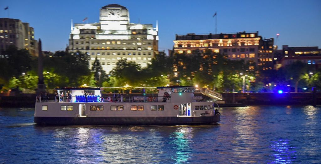 Thames Rooftop Boat Party | London Boat Party Reviews | DesignMyNight