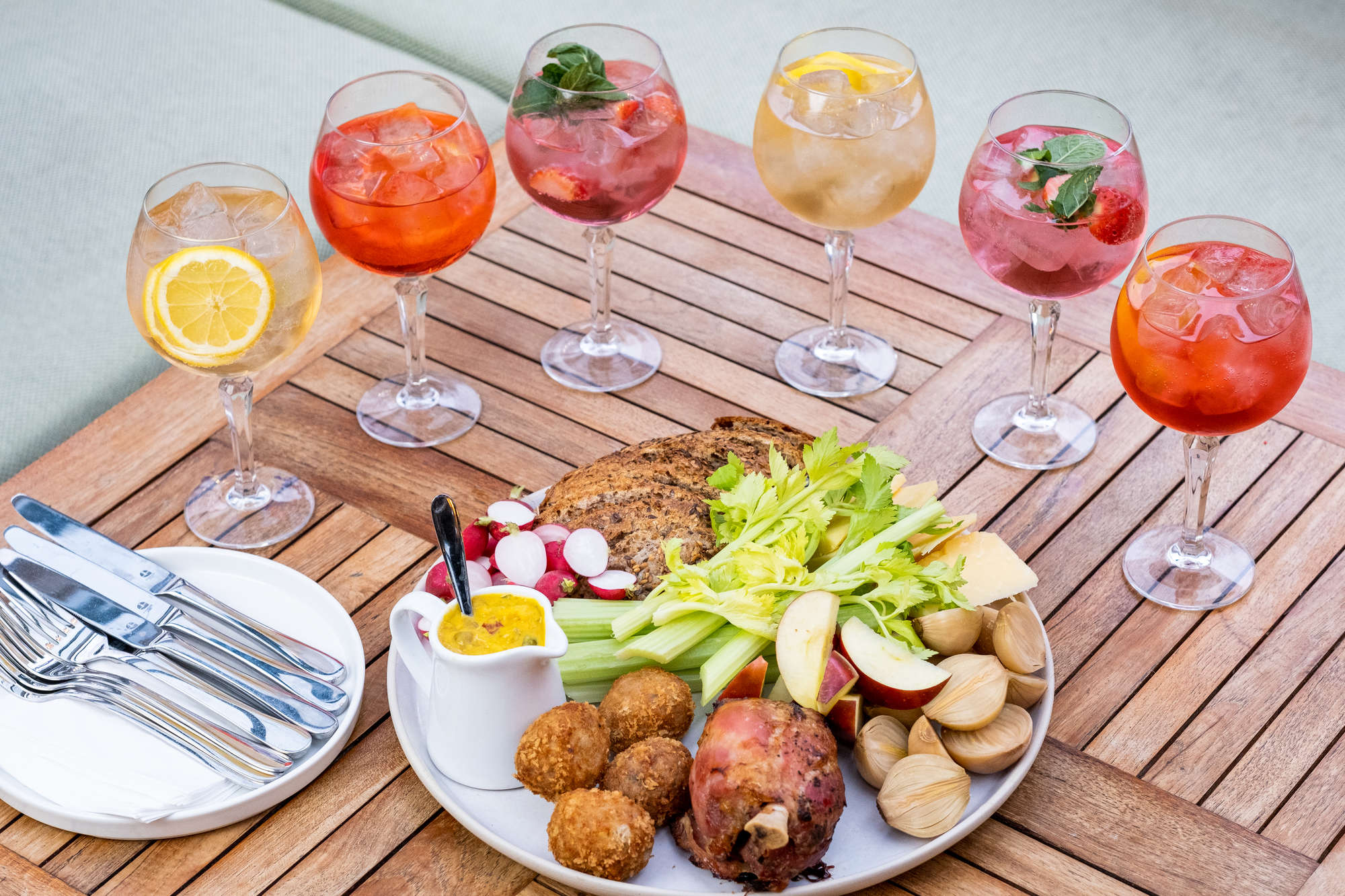 The Roebuck Hampstead | London Pub Reviews | DesignMyNight