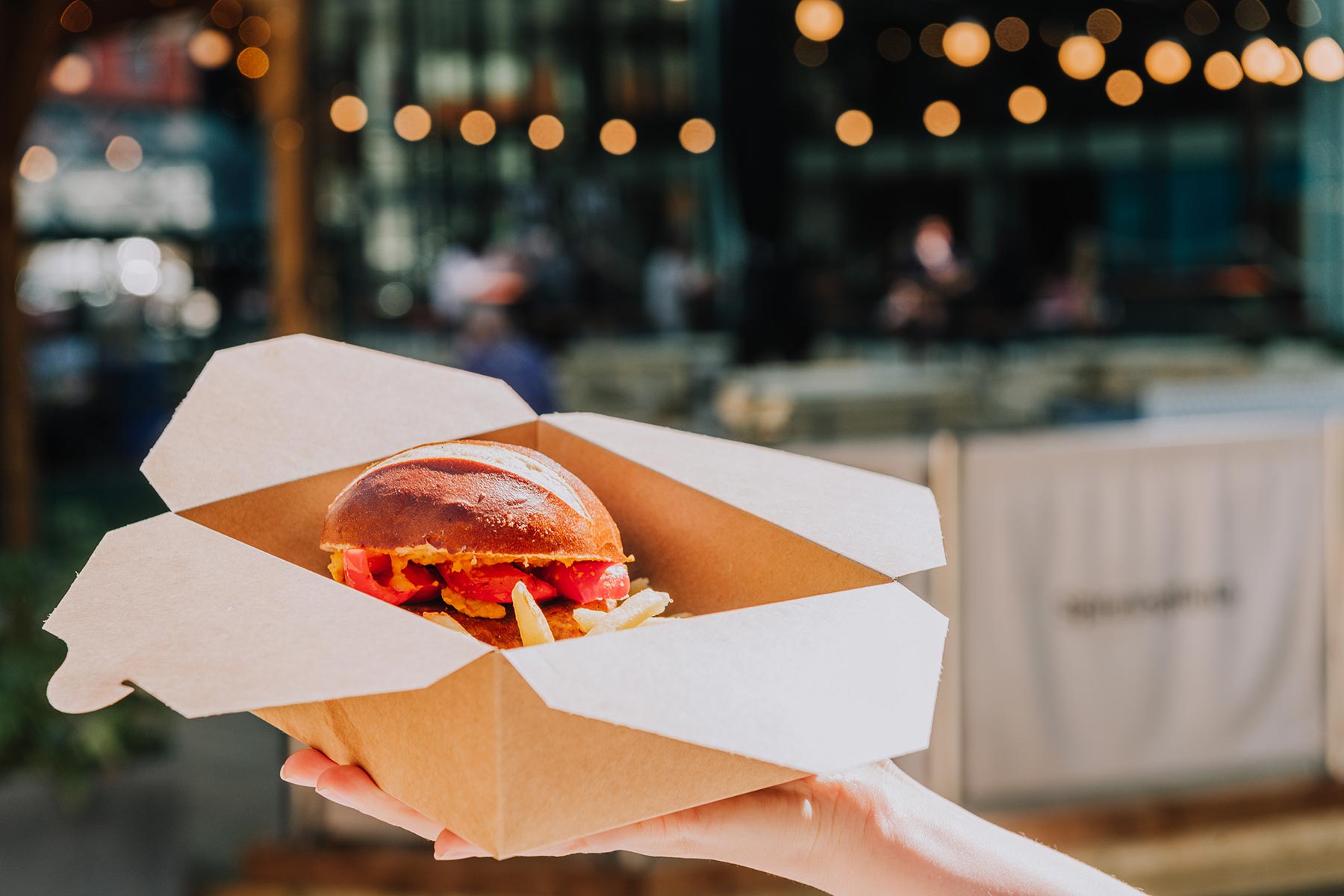 The Lawn Club Spinningfields | Manchester Bar Reviews | DesignMyNight