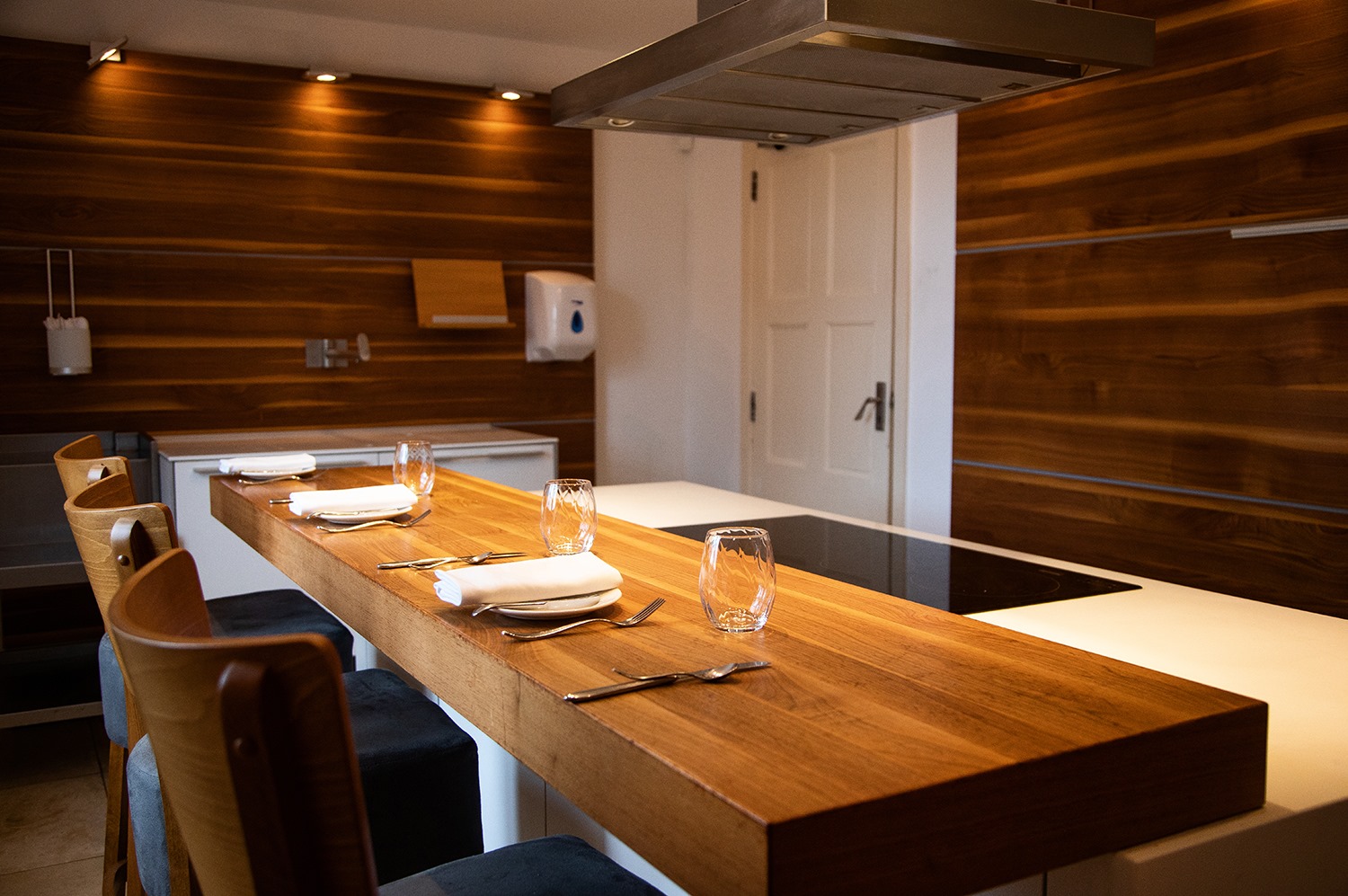 L'Ortolan: Michelin Star Restaurant in Reading | DesignMyNight