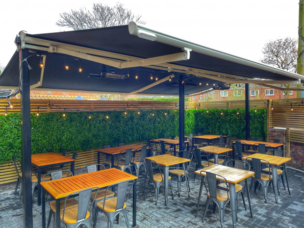 Brewski Mosley Street: Poutine Restaurant in Manchester | DesignMyNight