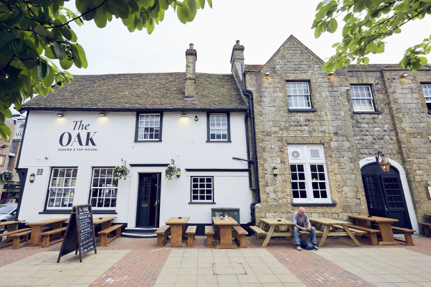 The Oak Tavern and Tap House: Top Sevenoaks Pub | DesignMyNight
