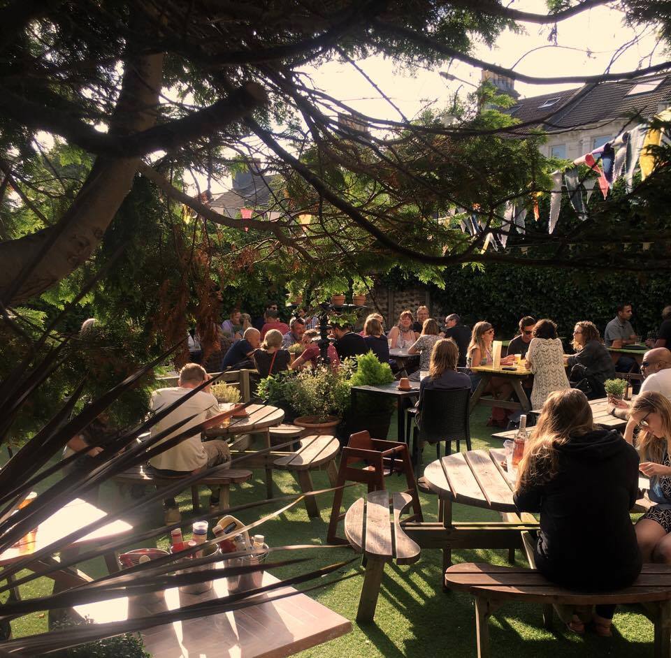 Signalman London Road | Brighton Pub Reviews | DesignMyNight