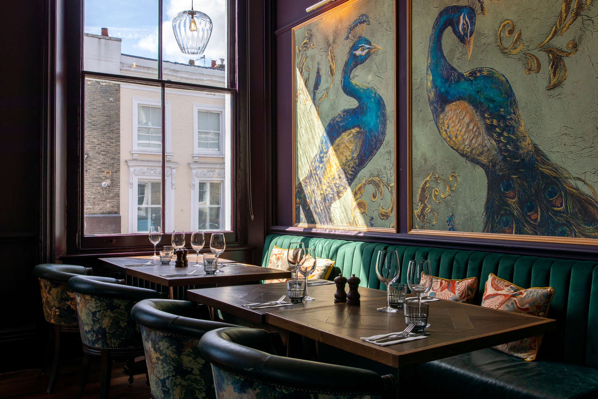 Duke of Wellington Pub Notting Hill Portobello Road London Reviews ...