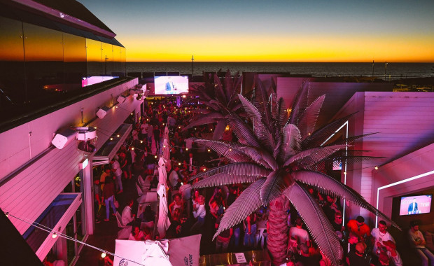 Beachy Pop-Up: The Lookout Bar In Perth, Scarborough | DesignMyNight