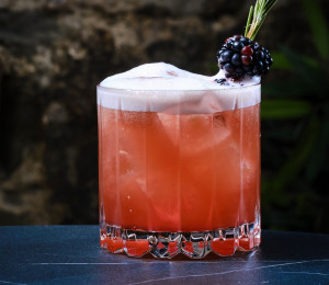 35 Cool And Quirky Bars In Edinburgh | DesignMyNight