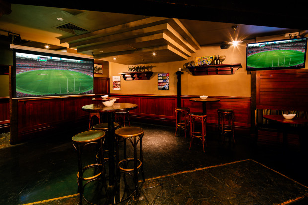Turf Sports Bar & Grill: Live Sport In Melbourne | DesignMyNight