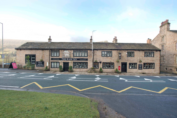 The Ram, Burnley: Cosy Countryside Pub | DesignMyNight