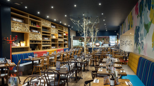 Zizzi One New Change: Italian Restaurant In Central London | DesignMyNight