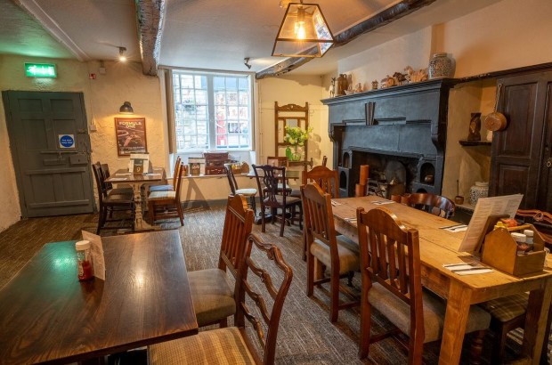 Snooty Fox, Kirkby Lonsdale: Traditional Carnforth Pub | DesignMyNight