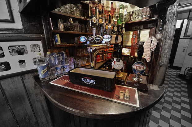 Circus Tavern Central Manchester | Manchester Pub Reviews | DesignMyNight