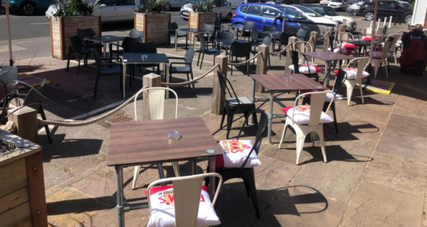 County Hotel: Pub In Lytham St Anne's | DesignMyNight