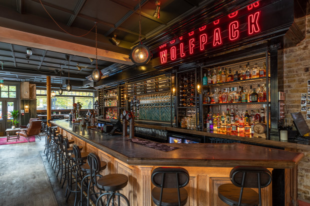 The Wolfpack Inn: Cool Sports Pub In Fulham | DesignMyNight