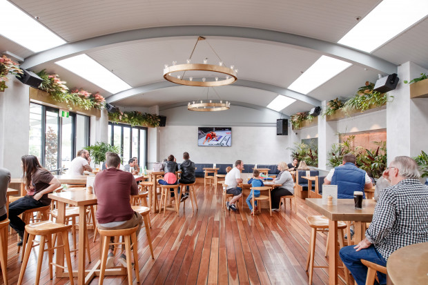 Pig ‘N’ Whistle Indooroopilly: Top Pub | DesignMyNight