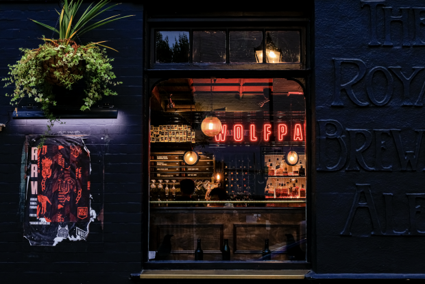 The Wolfpack Inn: Cool Sports Pub In Fulham | DesignMyNight