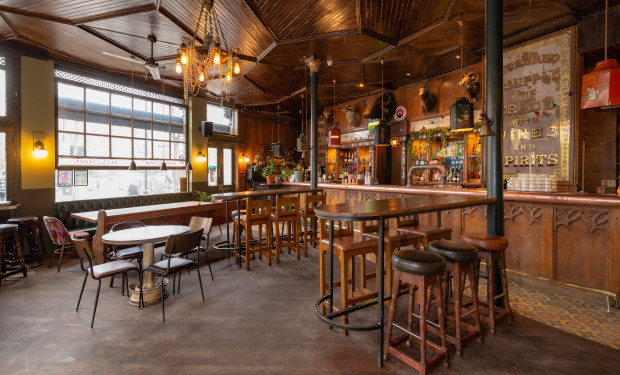 The Cat And Mutton: Cool Broadway Market Pub | DesignMyNight
