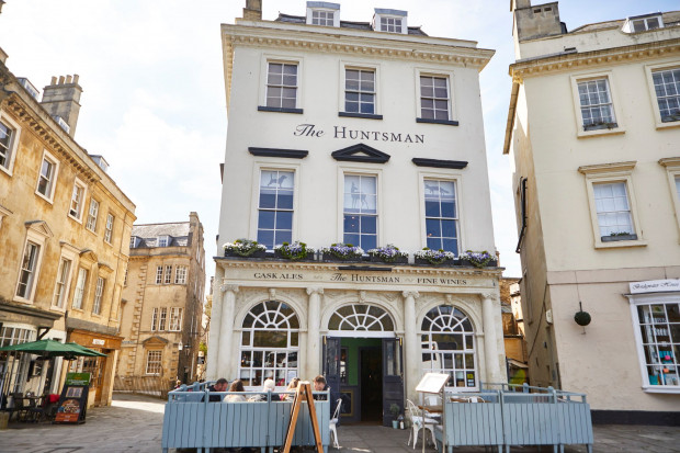 The Huntsman: Top Bath Pub For Food | DesignMyNight