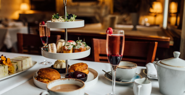 Festive Afternoon Tea | Leeds Food & Drink Reviews | DesignMyNight