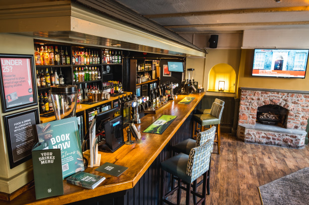 The Riverside Inn: Cosy Pub In Cheddar | DesignMyNight