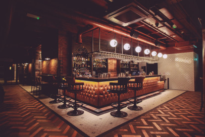 Manchester: Incredible Bars, Restaurants, Pubs + Experiences ...