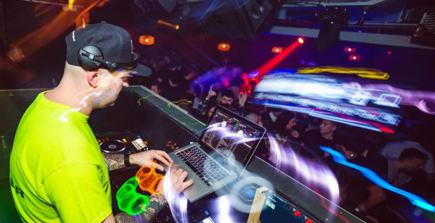 NYE At Gun Street Garden Presents All Of The Lights | Gun Street ...