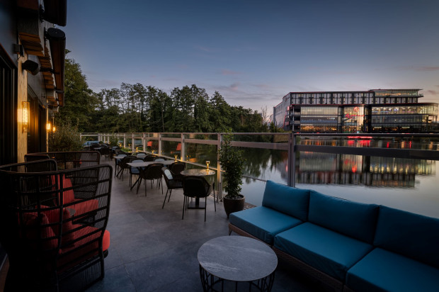 Brightsmith On The Water: Pretty Birmingham Restaurant | DesignMyNight