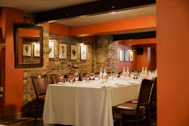 Bleeding Heart: Farringdon Wine Bar & Restaurant | DesignMyNight