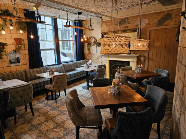 Megan's by the Castle: Pretty Brunch Restaurant In Guildford ...