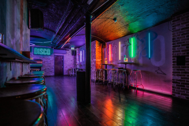 Simmons Farringdon: Quirky After Work Cocktails In London | DesignMyNight