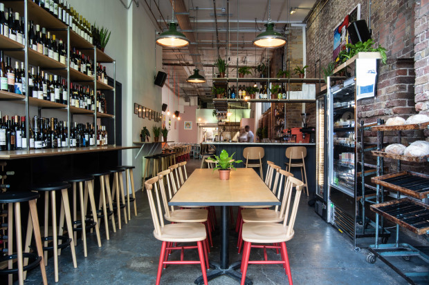 Hackney Coterie: Wine Bar & Restaurant In East London | DesignMyNight