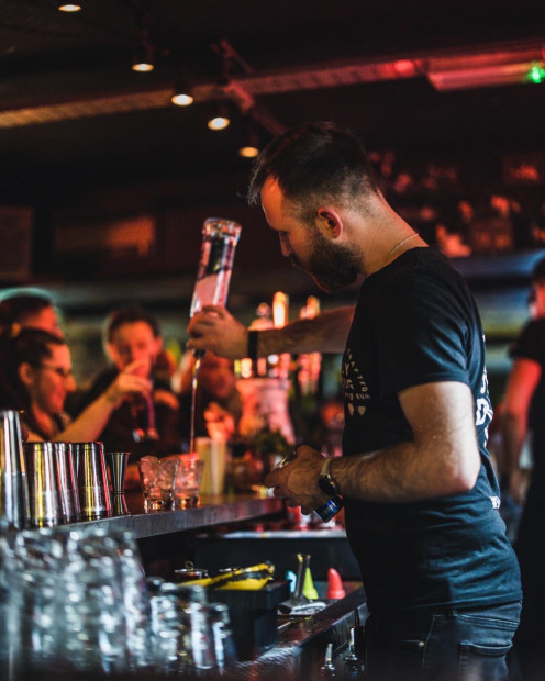 Salt Dogs Slims Manchester: Cocktails & Hot Dogs In Bow Lane ...