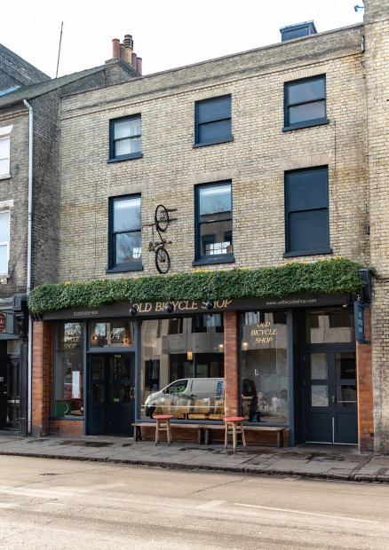 The Old Bicycle Shop: Quirky Vintage Cambridge Restaurant | DesignMyNight