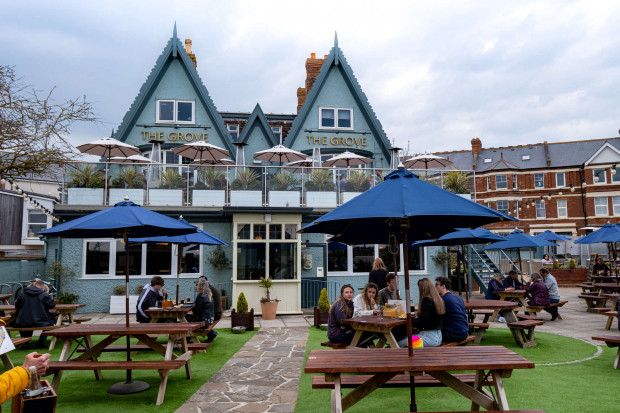 The Grove Exmouth | Exmouth Pub Reviews | DesignMyNight