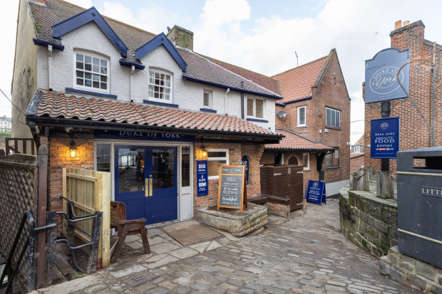 Duke of York: Cosy Pub In Whitby | DesignMyNight