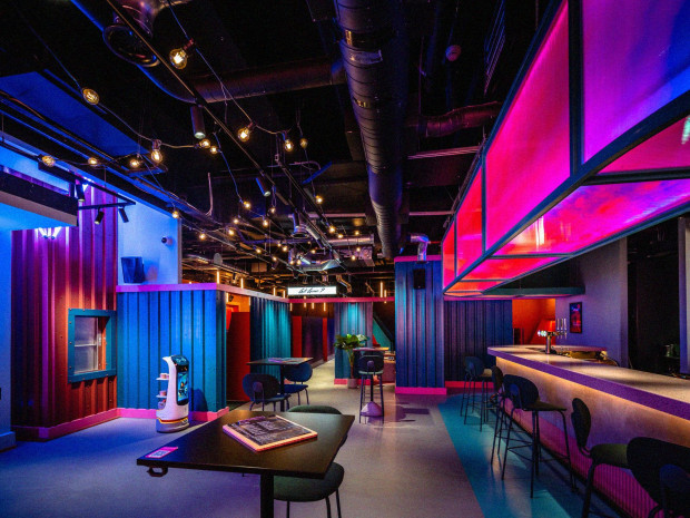 Platform Canary Wharf: Gaming Bar In East London | DesignMyNight