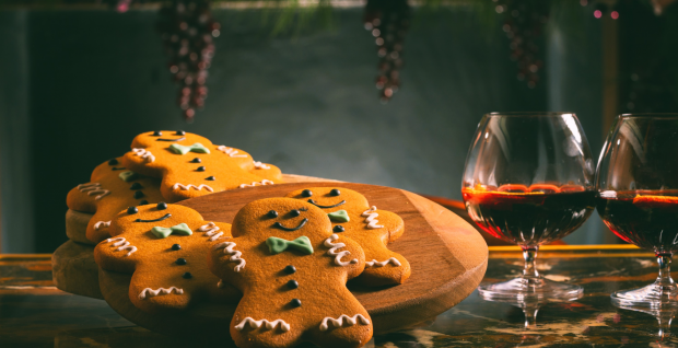 GINGERBREAD DECORATING & MULLED WINE | King's Cross, London Activity ...