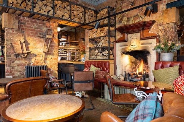 d’Parys: Pub With Rooms In Bedford | DesignMyNight