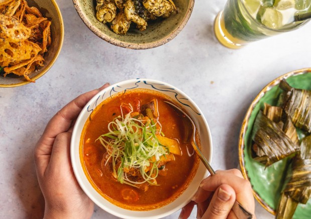 Busaba: Thai Restaurant In Lakeside Shopping Centre | DesignMyNight