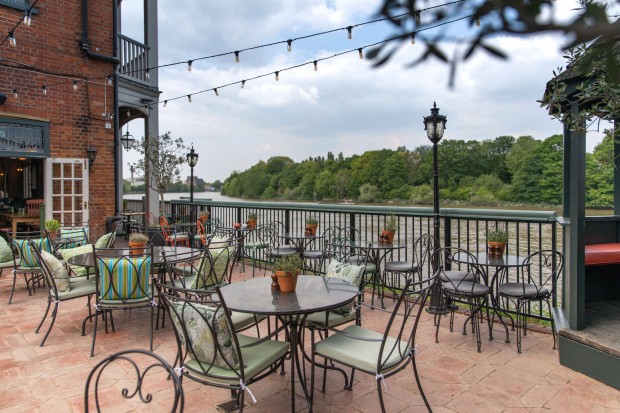 The White Hart Barnes | London Pub Reviews | DesignMyNight