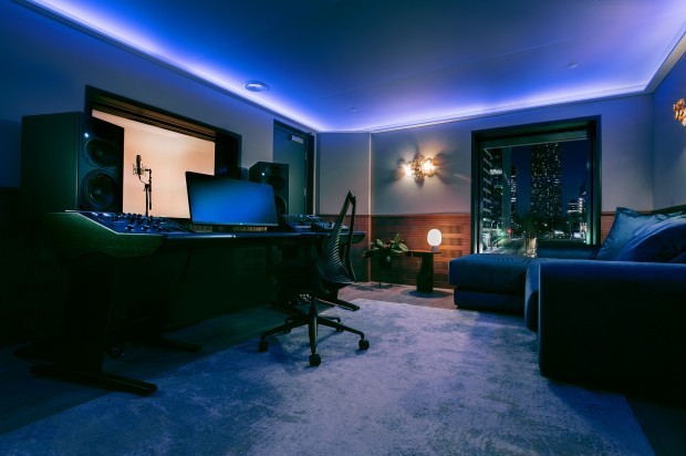 Qube: Recording Studio Experience In Canary Wharf | DesignMyNight