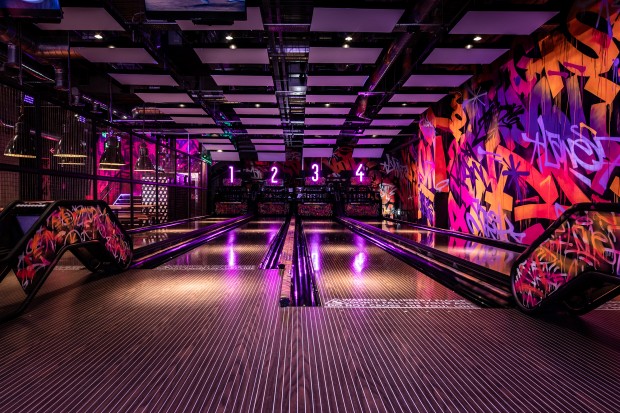 Lane7: Quirky Bowling Alley In Victoria | DesignMyNight