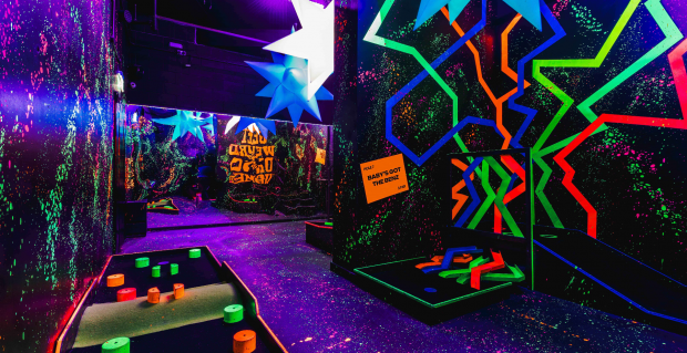 Junkyard Golf Club - Liverpool | Liverpool Date Night Reviews ...