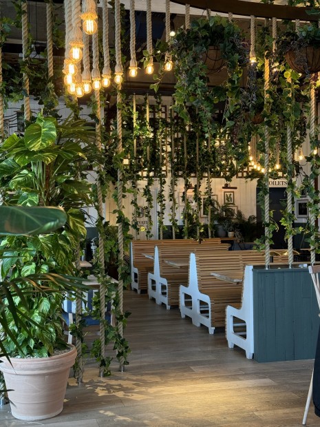 The Botanist: Waterside Restaurant Bar In Cardiff Bay | DesignMyNight