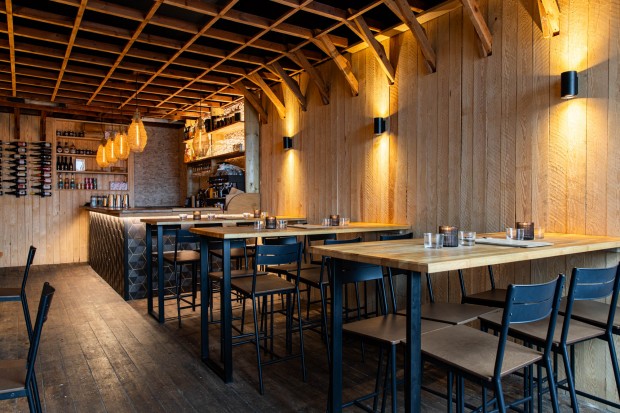 Apiary: Honey-Inspired Cocktail Bar And Cafe In Brighton | DesignMyNight