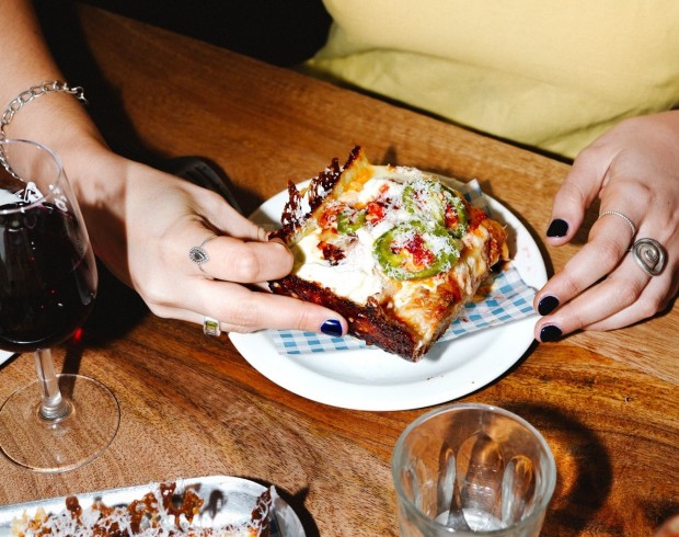Ria's: Pizza Restaurant In London | DesignMyNight