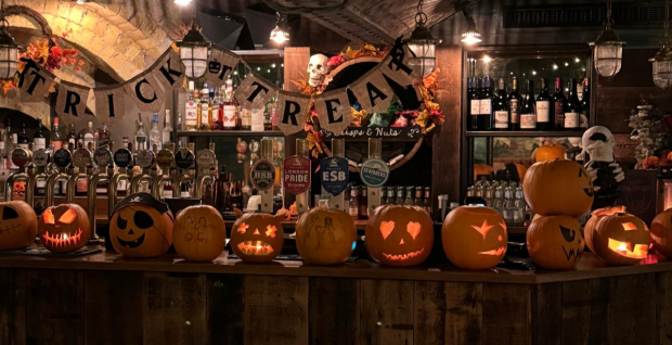 Spooky Halloween Quiz with Captain Matt Sparrow!! | West End, London ...